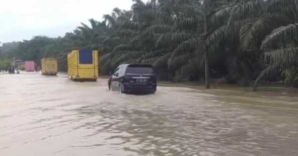 Banjir Aceh Tamiang: Jalan Lintas Sumatera Sudah Bisa Dilewati