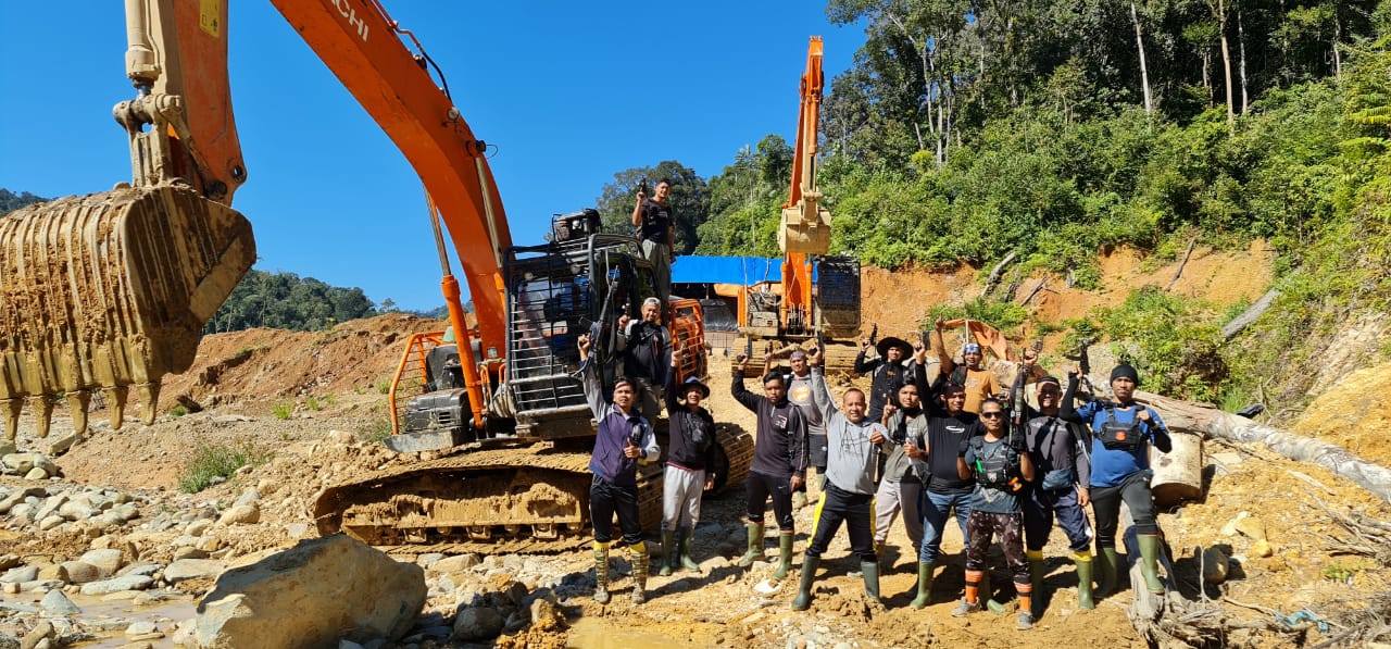 Gerebek Tambang Emas di Geumpang Pidie, Polisi Sita Satu Alat Berat