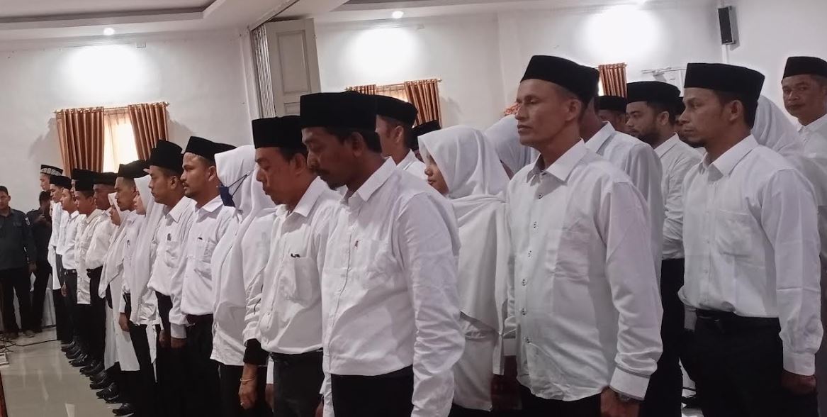 Perangkat Desa Hingga PLD di Pidie Dilantik Jadi Panwascam, Panwaslu ...