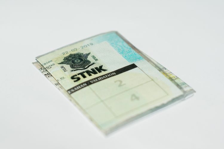 Cara Bedakan STNK Palsu dan Asli Saat Beli Kendaraan Bekas