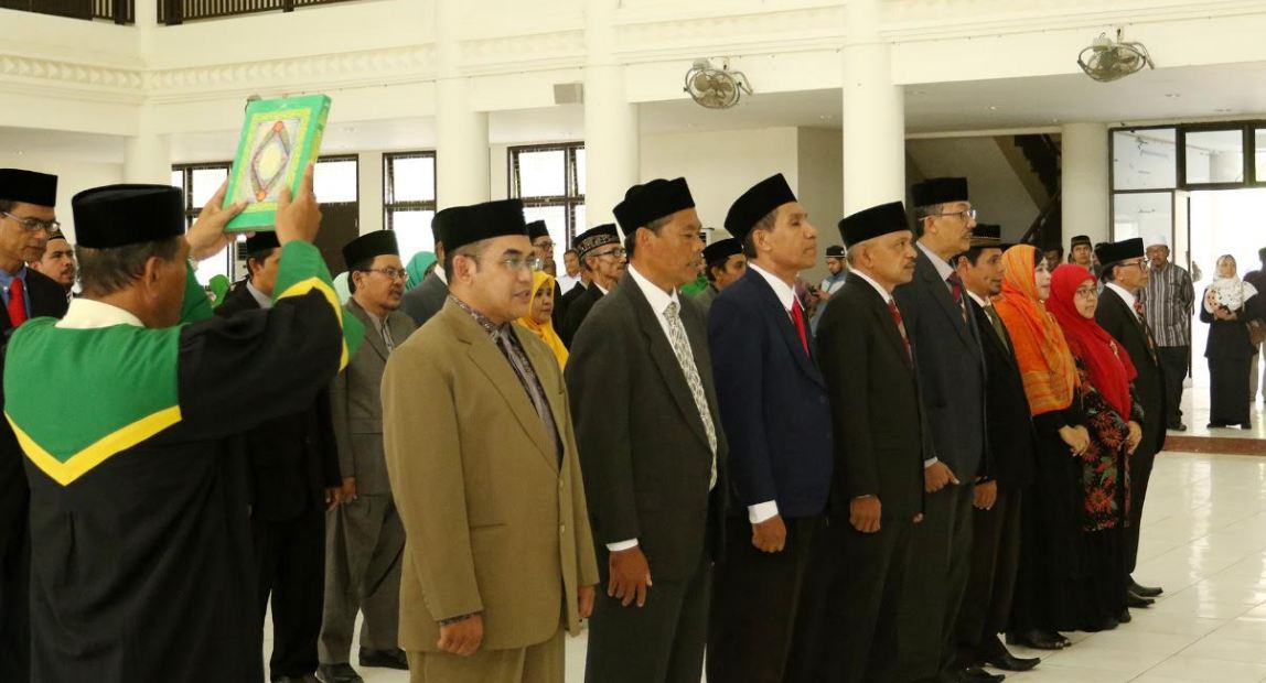 Rektor UIN Lantik Sejumlah Dekan Baru